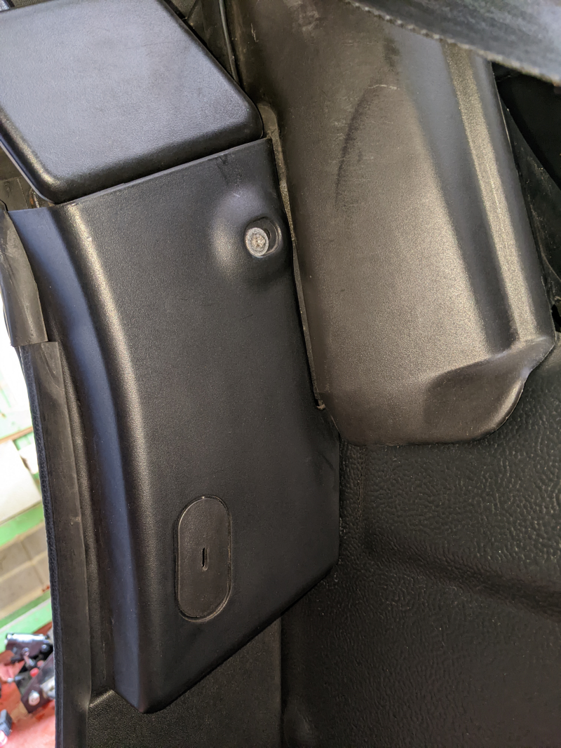 DIY repair of roof flaps