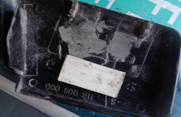 DIY repair of roof flaps